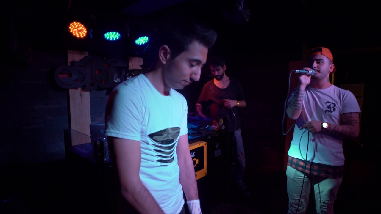 HAWK vs CRT (VooDoo Battle League) - YouTube