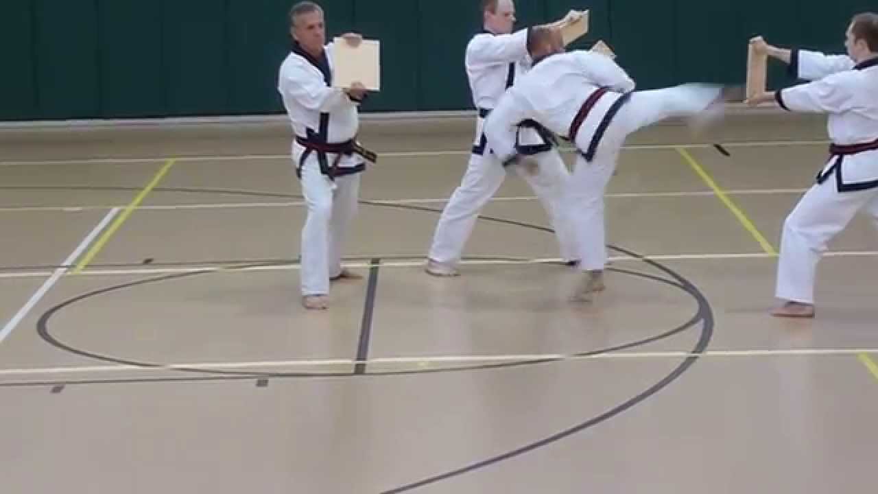 Roundhouse/Side/Short Back Spinning Kick Break - YouTube