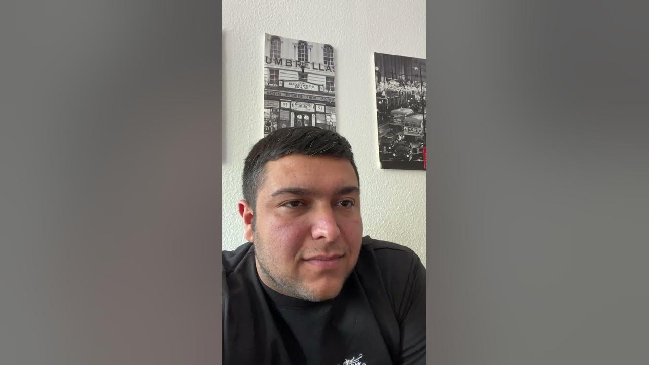 جوعان لا يحرم حاله تفضلوا شباب على الأكل يلا تفضلوا ميت السلامي بتنور المحل الله حي الشباب