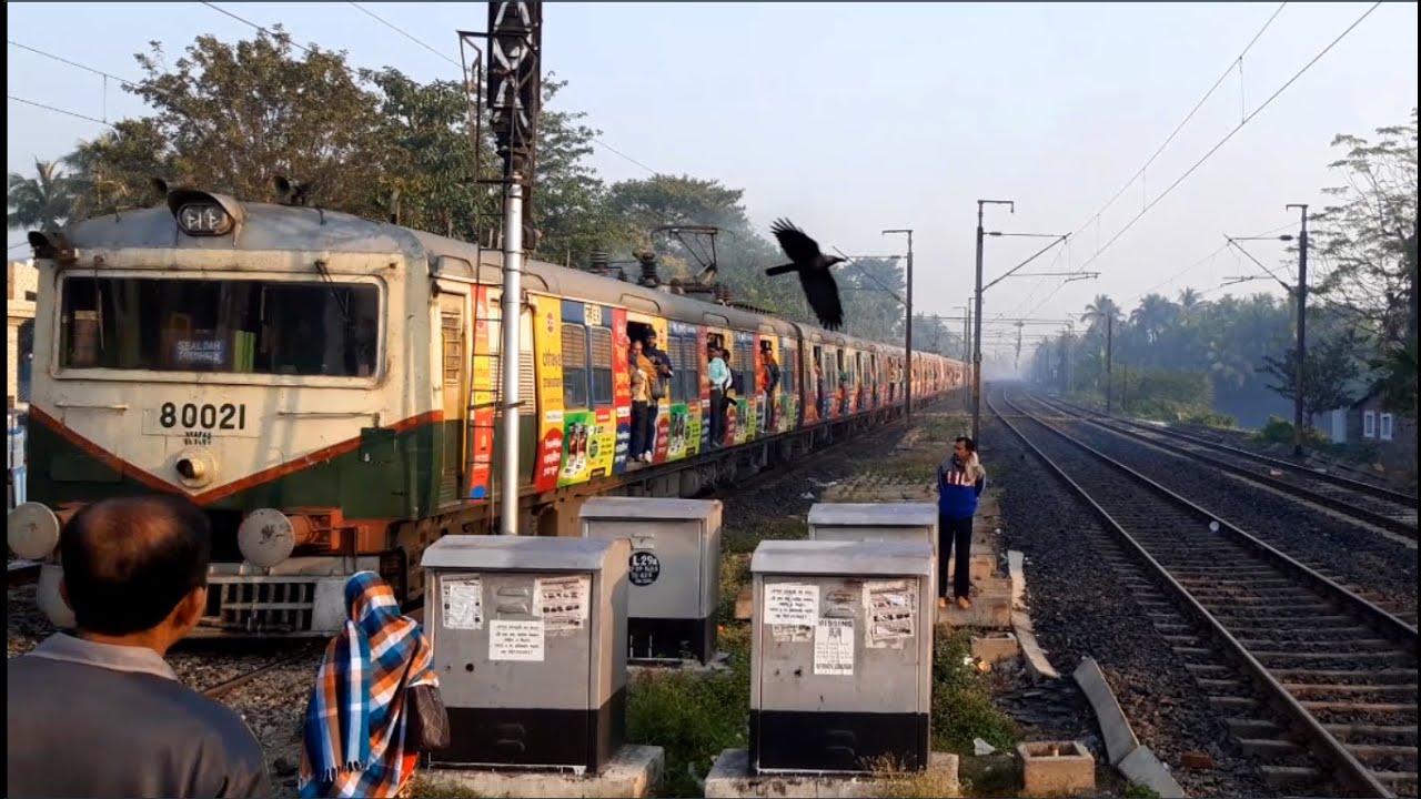 NOSTALGIC GREEN EMU Local Train arriving Palta Station I Old Memory ...