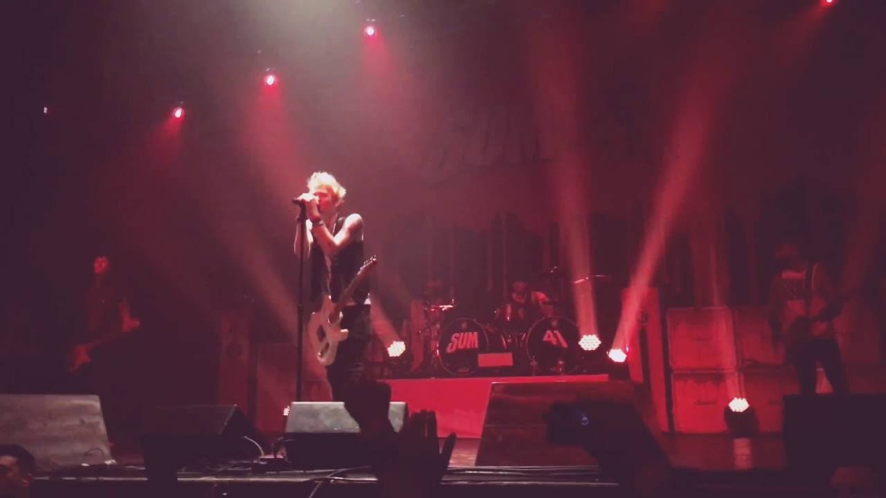 Sum 41 - War ( Live 10/5/16 House Of Blues Orlando) - YouTube