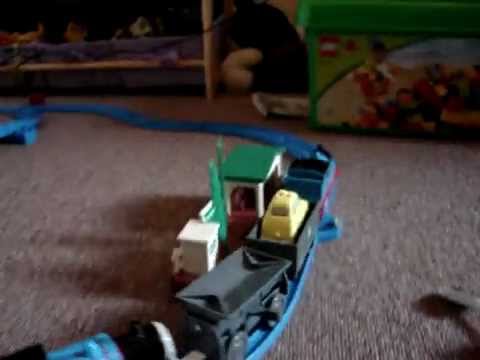 Thomas the tank engine CRASH !!! - YouTube