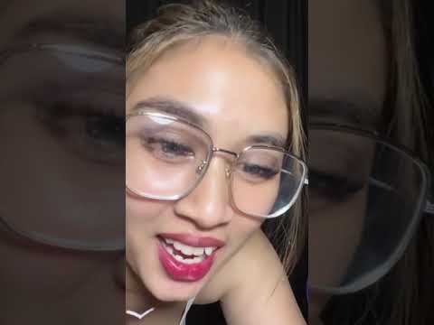 Live Sri Ayu Tarisa mantul buat bahan di wc