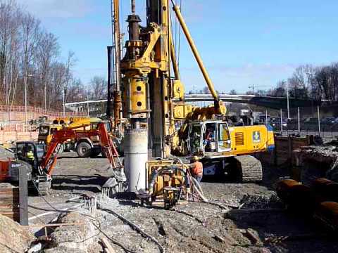 Bauer BG 40 - YouTube