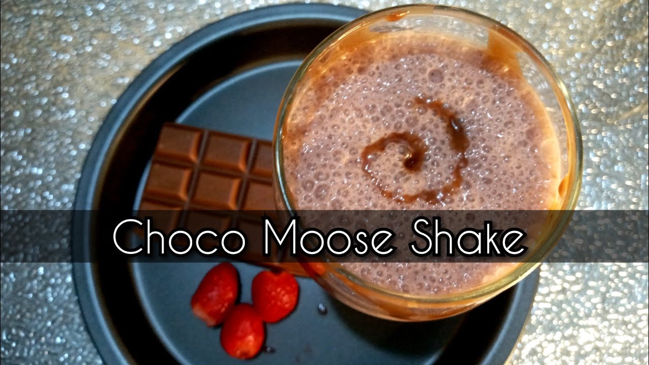 How to make Strawberry Choco Moose Shake | Summer Drink - YouTube