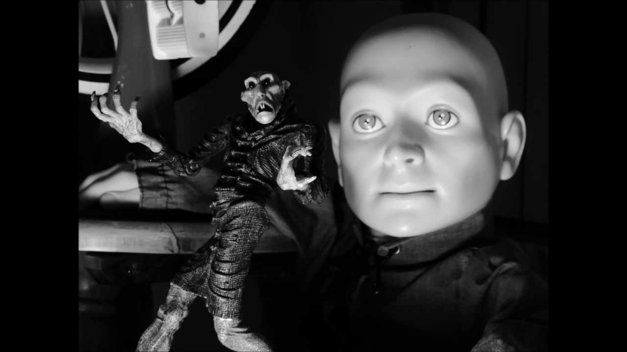 Nosferatu and Hugo - I Like To Dance - YouTube