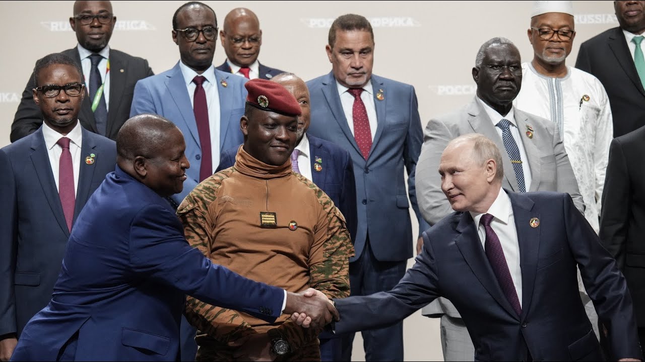 Rússia fornece cereais gratuitos a seis países africanos: Putin tem ...