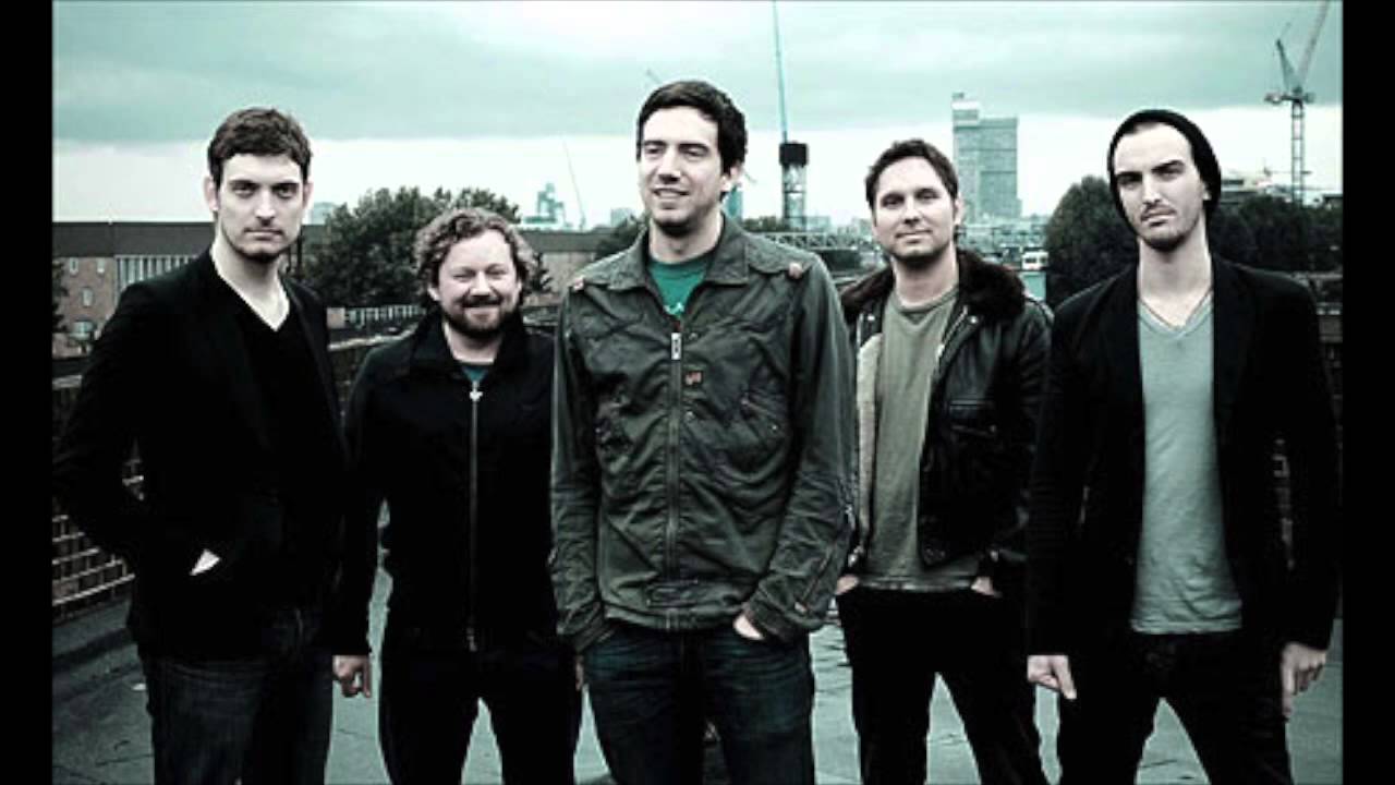 Snow Patrol - Signal Fire (8 bit) - YouTube