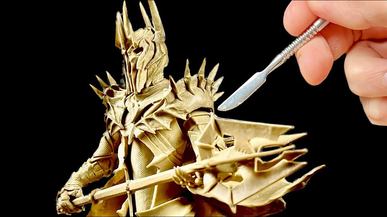 Sculpting SAURON | The LORD of the RINGS refresh - YouTube