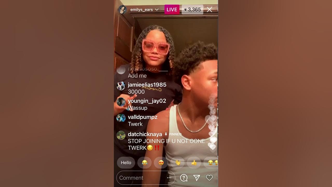 Emily ears on live twerking - YouTube