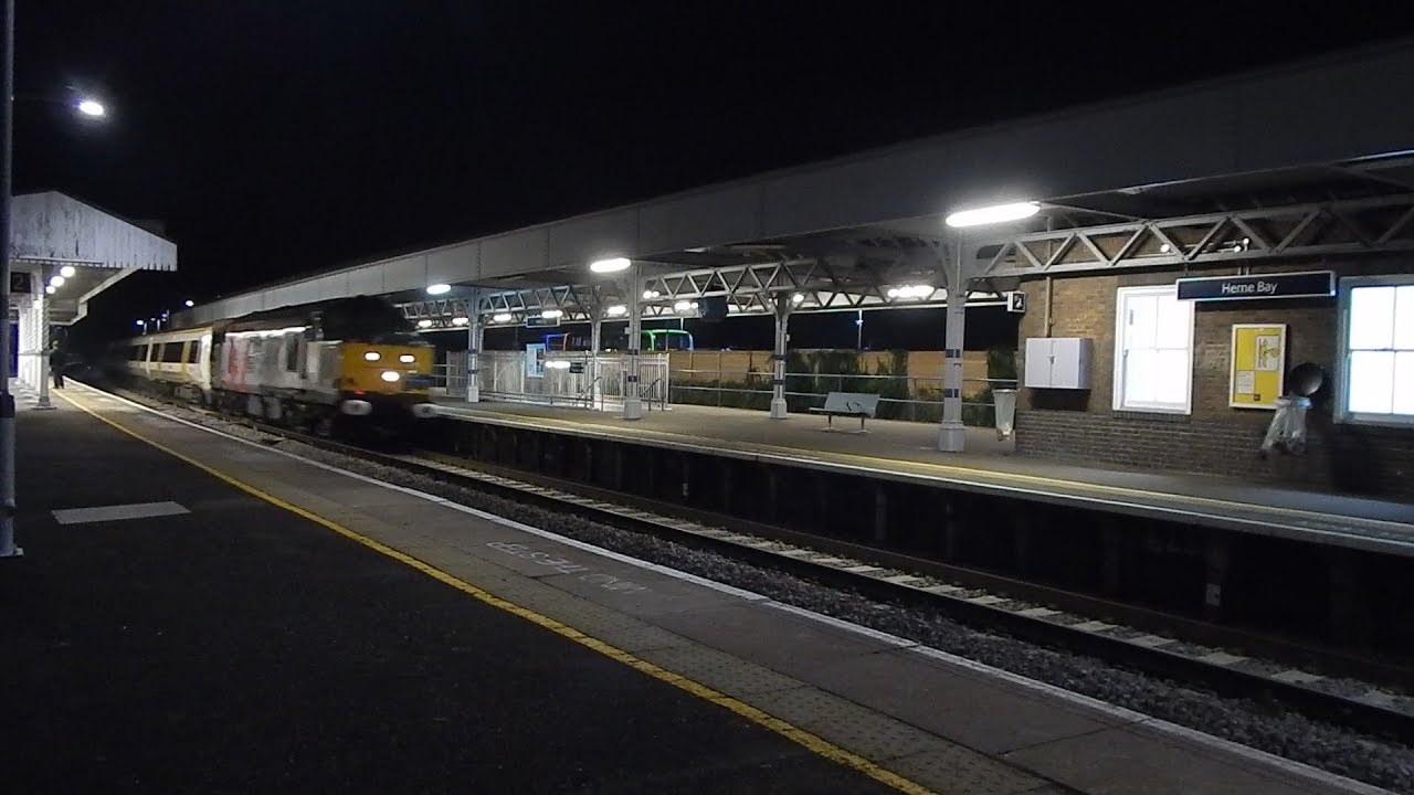 ROG 37884+375825 working 5Q57 passing Herne Bay 23/12/17 - YouTube