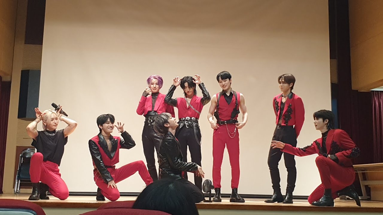 220507 엘라스트 Creature 단체직캠 (E'LAST Creature Full Cam) - YouTube