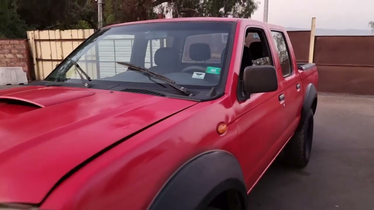 Nissan D22 Terrano DCAB 2.5 2004 - YouTube