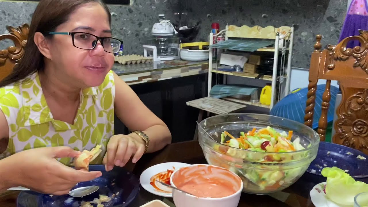 VLOG #16 | CUIZON Family New Year's Eve Dinner - YouTube