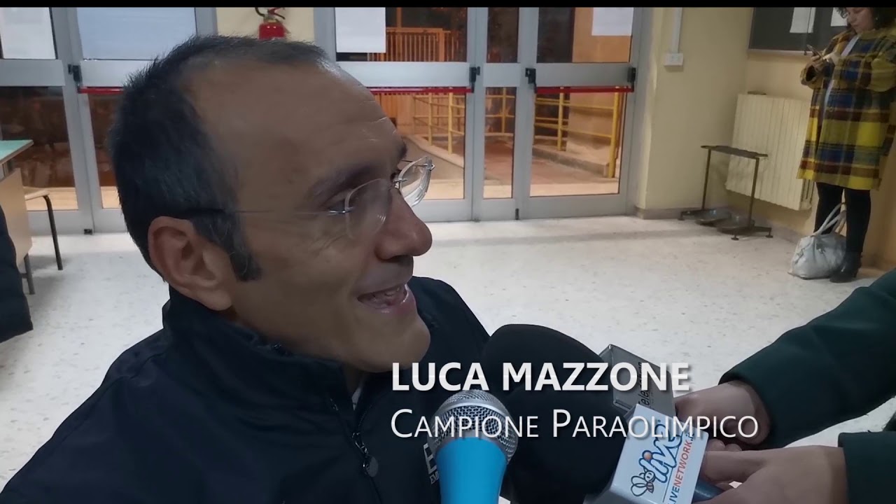 Il campione parolimpico Luca Mazzone si racconta - YouTube