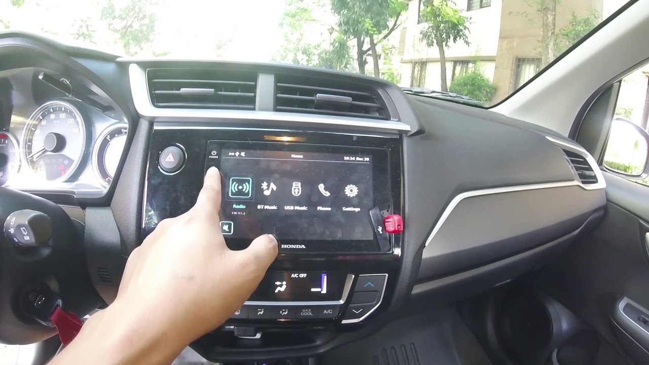 2017 Honda BRV-S | walkaround - YouTube