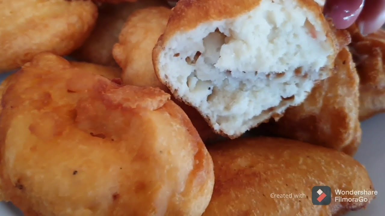 How to fry Nigerian Akara - YouTube