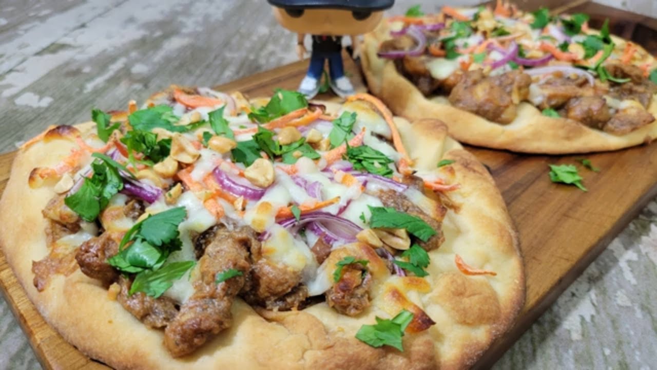 Awesome Thai Chicken Flatbread Pizza! - YouTube