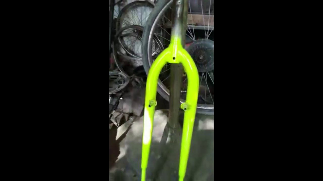 cycle paint spray||how to spray paint a bicycle new cycle frame yellow ...