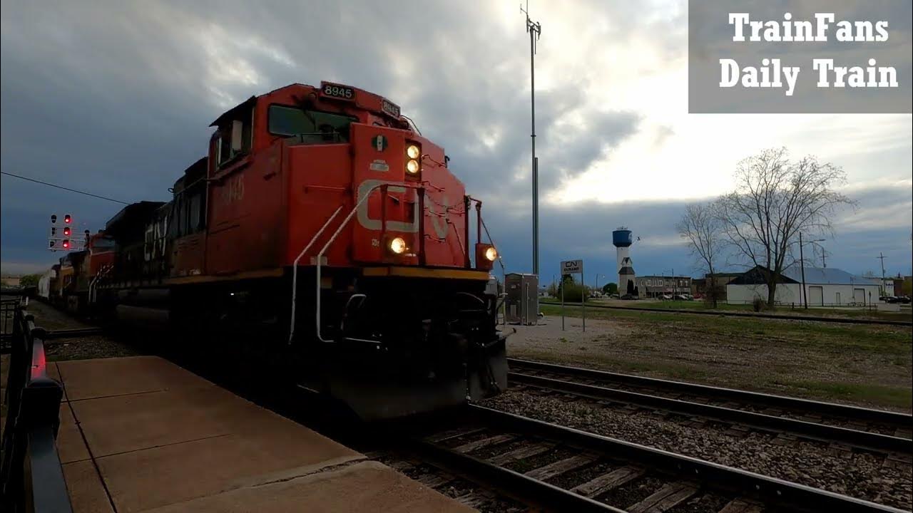 Manifest Train CN X396 CN 8945 BNSF 1051 & UP 6271 Locomotives Durand Station 4K - YouTube