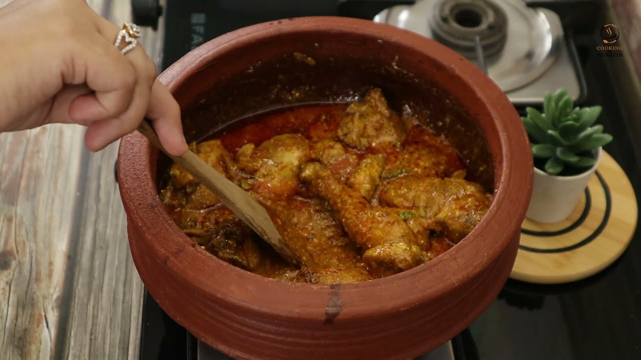 Chicken Korma Mitti ke Bartan Me | My Moms Secret Recipe Naye Andaaz me ...