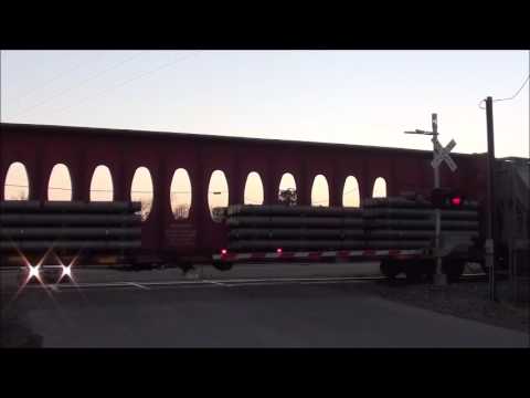 KCS #4868 Leads South Bound Manifest Freight Train - YouTube