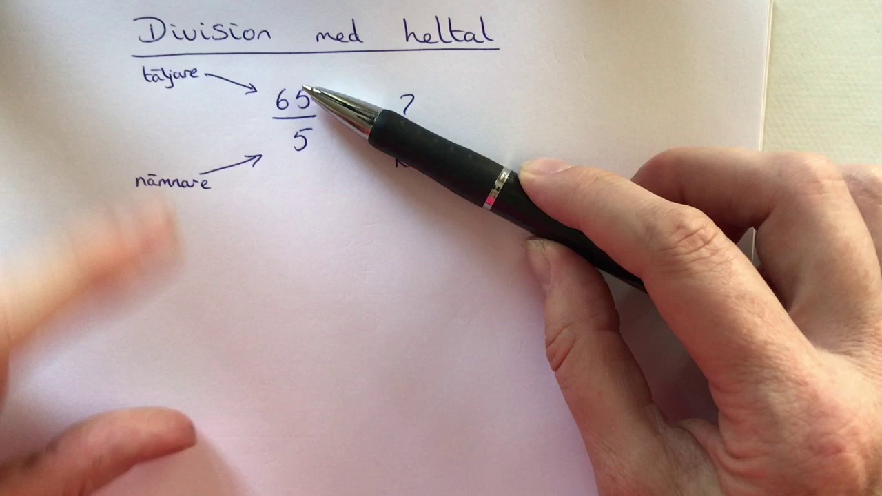 Division av heltal med kort division. Svar i heltal Och decimaltal ...