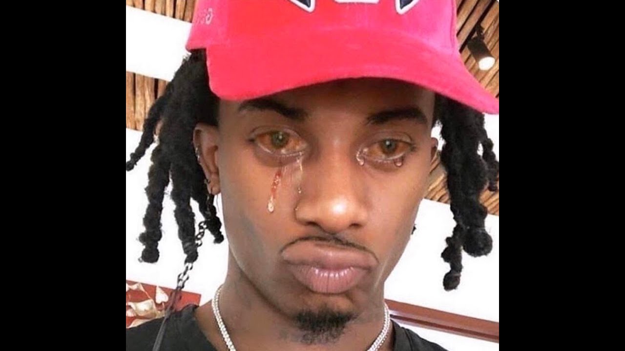 Playboi Carti falls and dies - YouTube