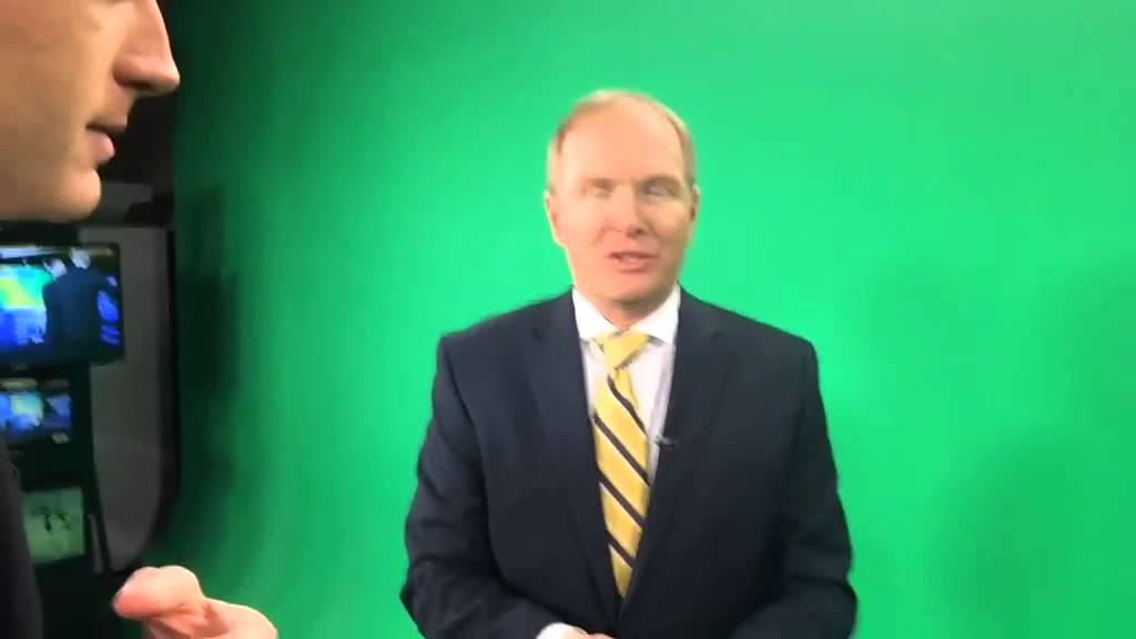 Behind The Scenes: How does the green screen work? - YouTube