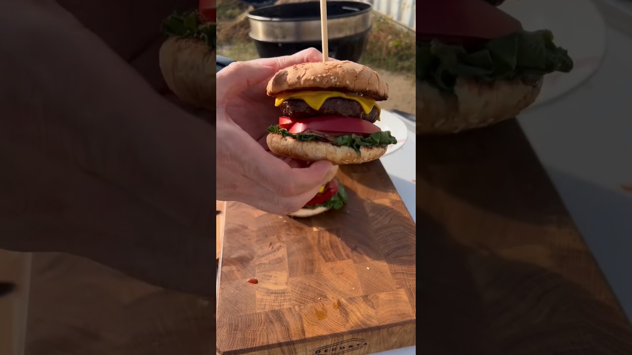 Бургер по-казахски. Қазақша бургер. #cooking #beshbarmoq #meat # ...