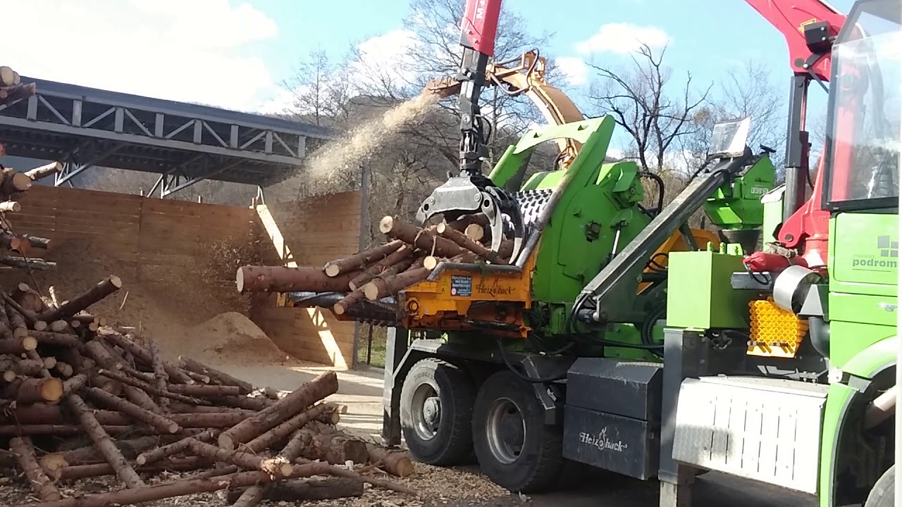 WOOD CHIPPER TRUCK - YouTube