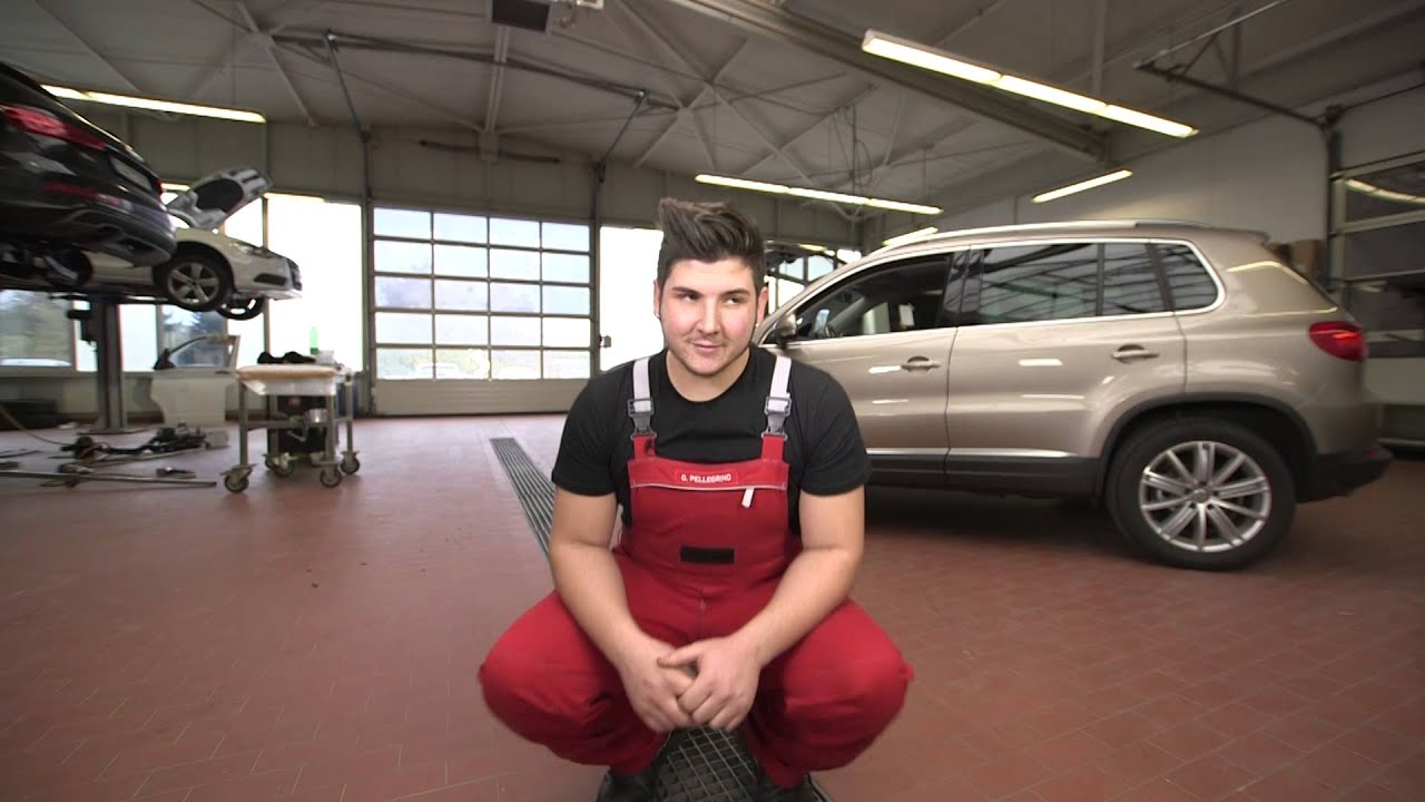 Kfz-Mechatroniker Karosserietechnik - YouTube