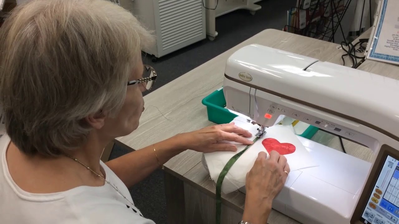 Baby Lock Quilting Applique with Crescendo - YouTube