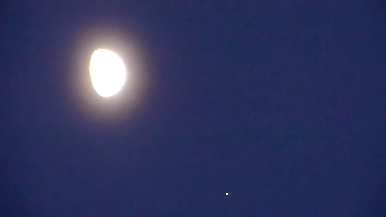 Moon and Jupiter August 9, 2019 - YouTube