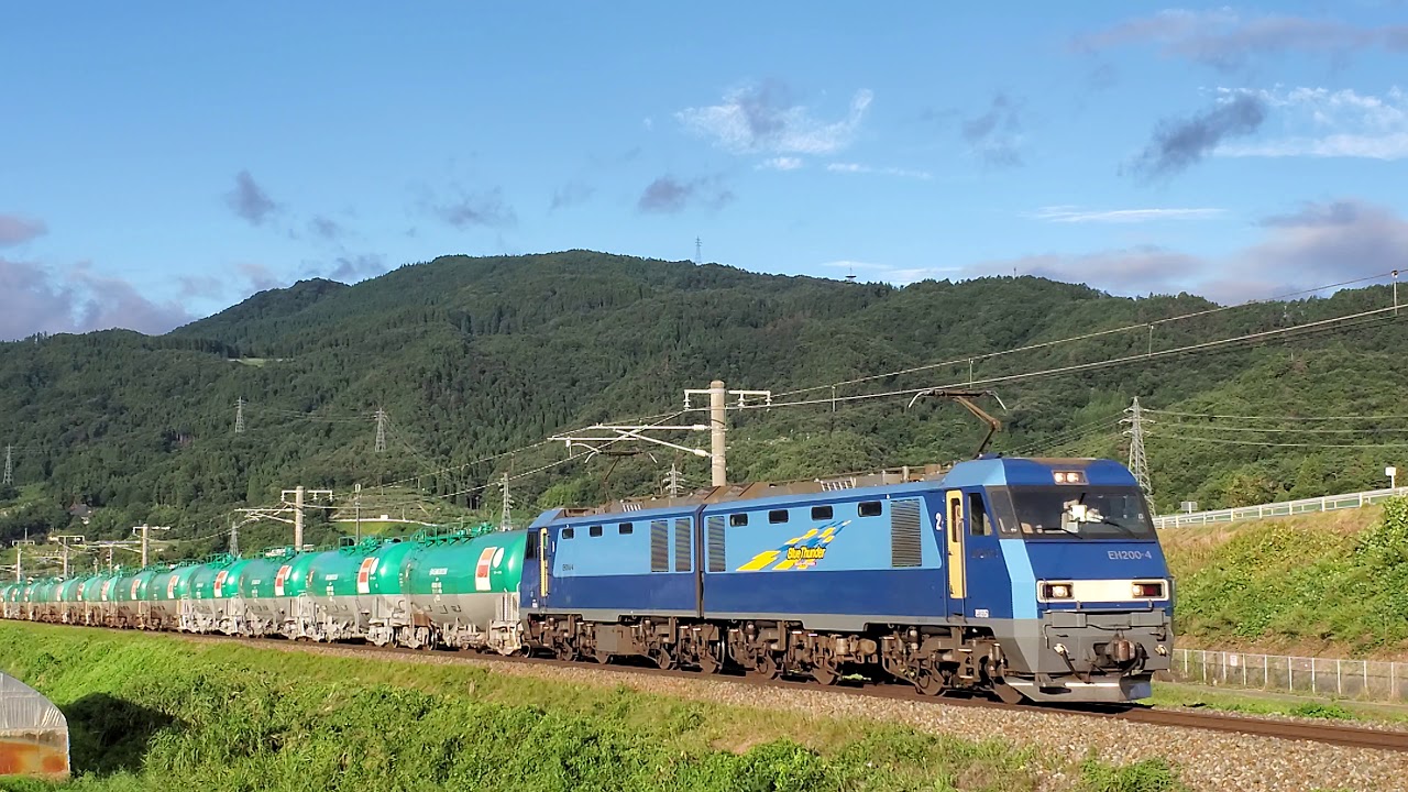 【篠ノ井線】EH200-4+タキ17B 稲荷山~篠ノ井 - YouTube