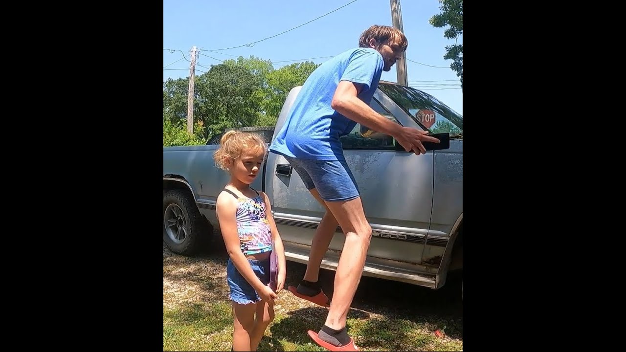 Farting On Teenagers Fart Prank The Pooter Fartingprank Fart Prank Viral Shartsvideo