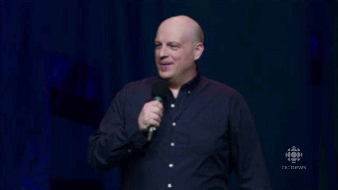 Comedian Steve Coombs - "Backapples" - YouTube