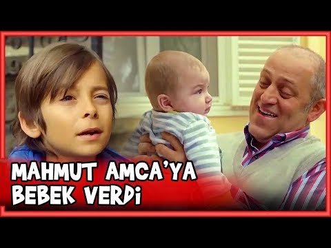 Mehmetcan, Mahmut Amca'ya Bebek Verdi - Küçük Ağa