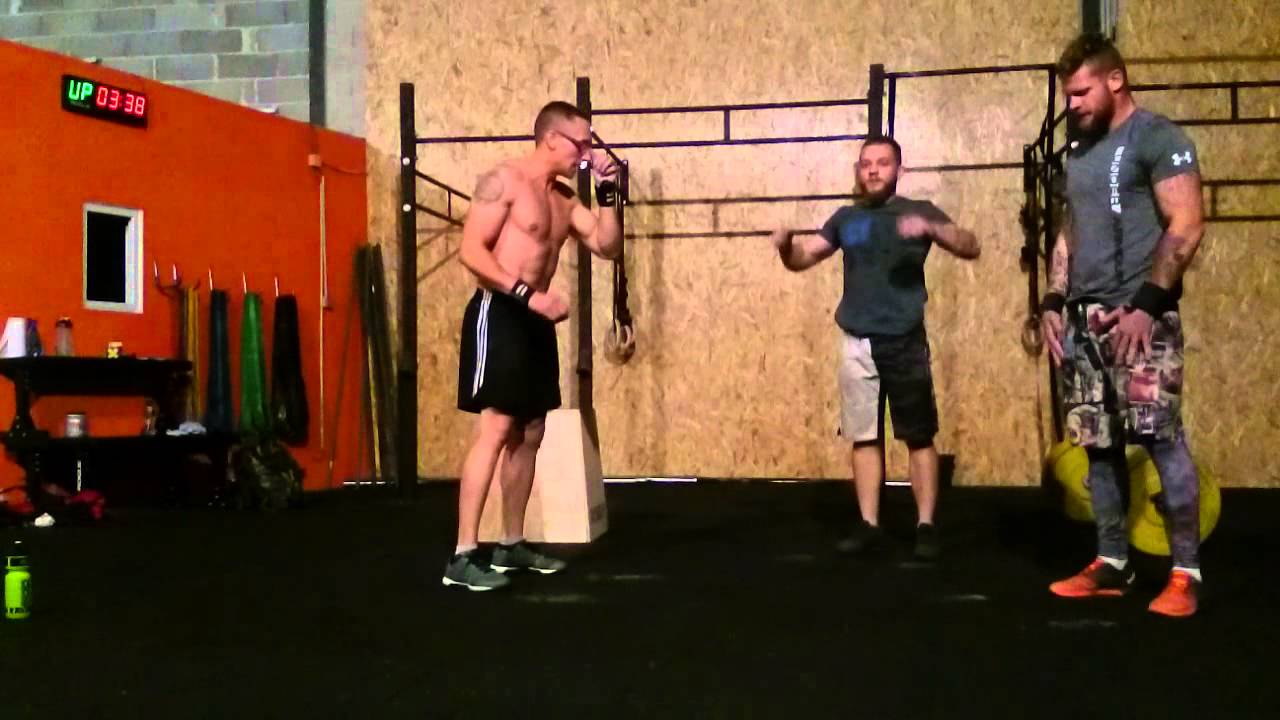 Unmatched Contest WOD #2 -- Mercenaries -- CrossFit Istres - YouTube