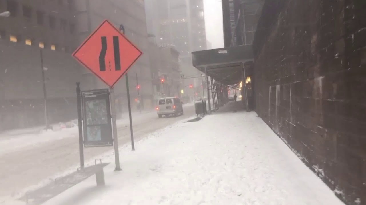 Snowstorm hits New York City – the scenes in Lower Manhattan - YouTube