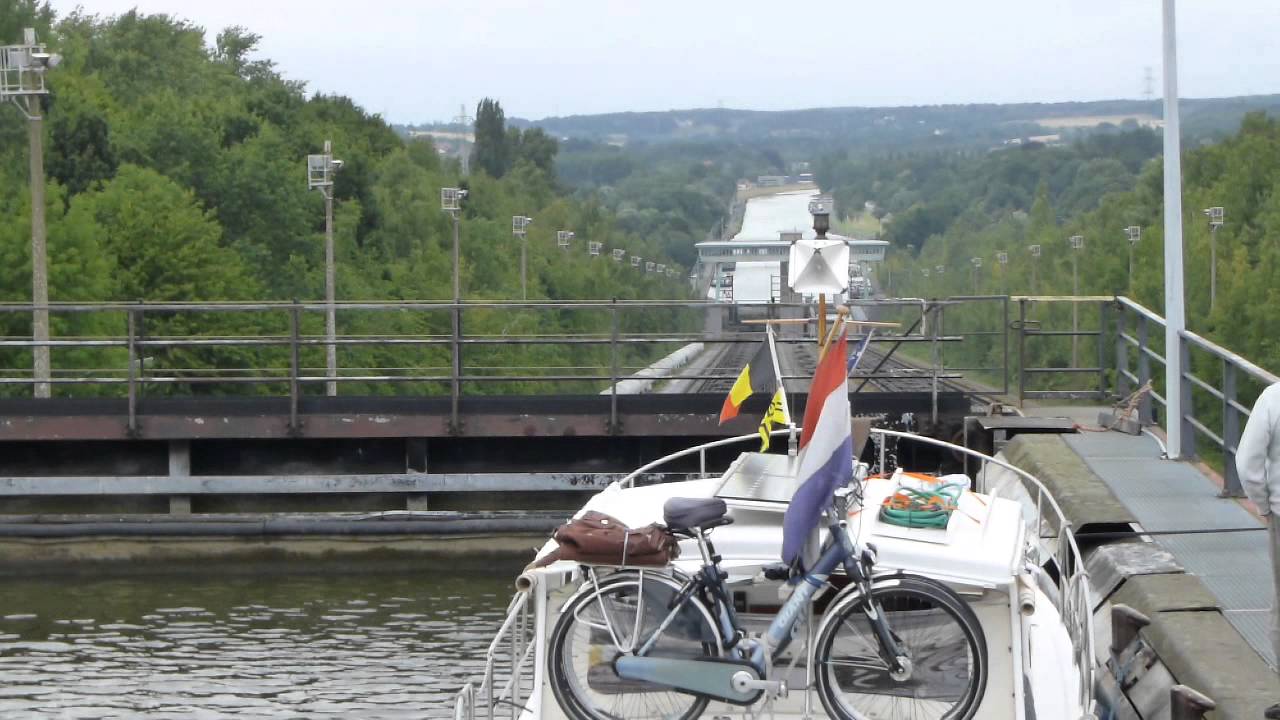 Sinksenfoor 2015 Met scheepslift naar beneden - YouTube