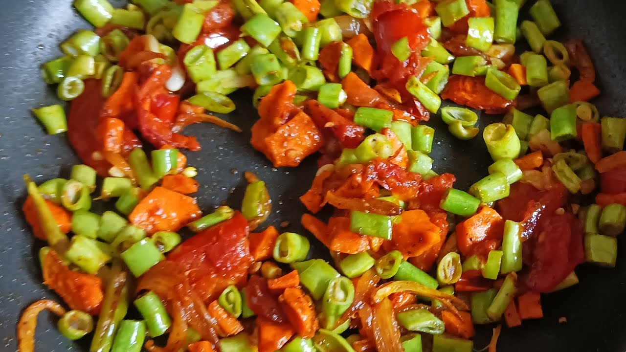 ഒരു കിടിലൻ രുചിയിൽ പയർ ഉപ്പേരി #payar upperi #nadan style - YouTube