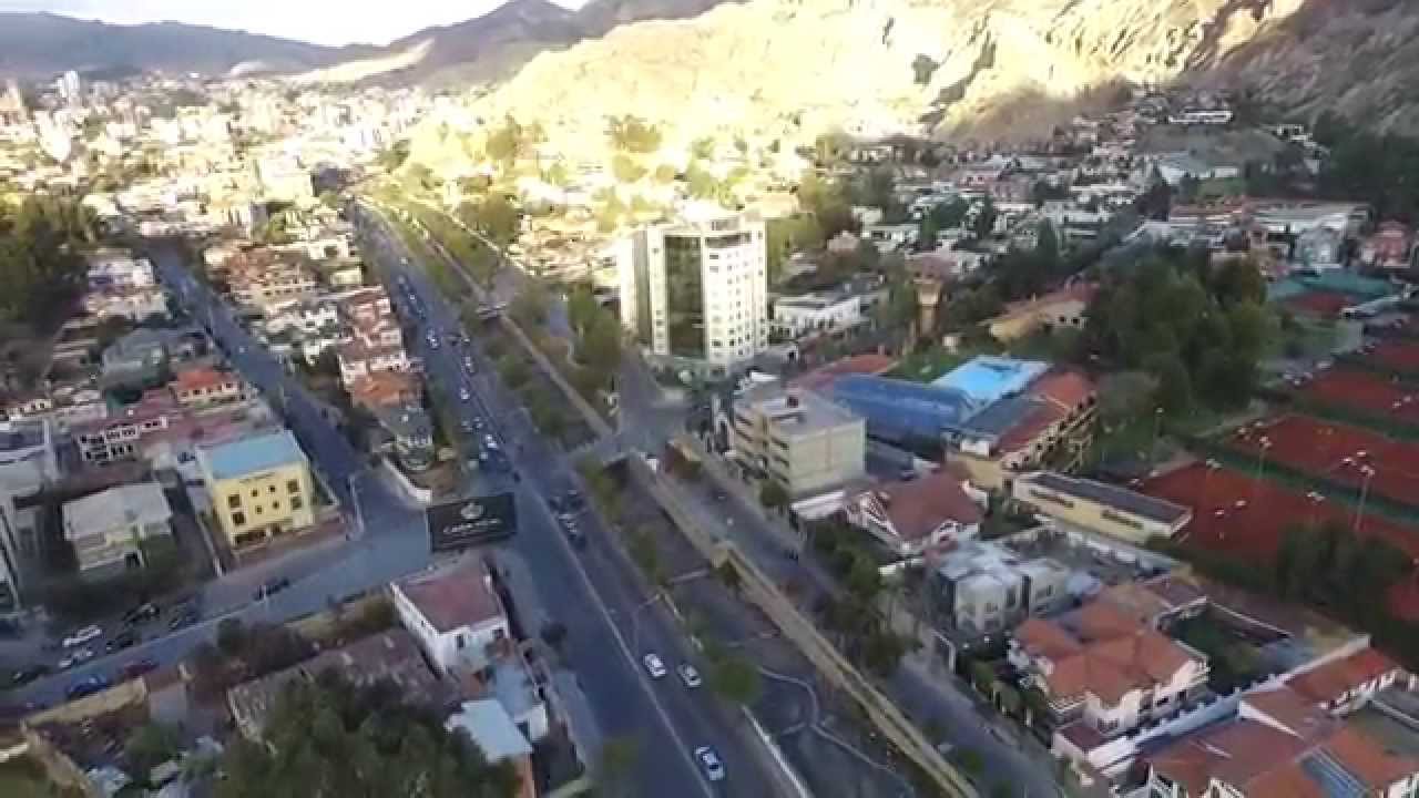 La Paz Bolivia, Zona Sur Calacoto, Test Flight DJI Phantom 3, Aug 2015 ...