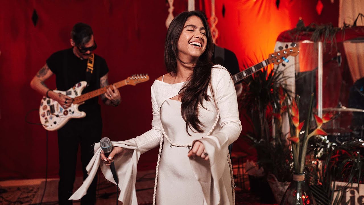 Miluhska - Loba (Tigre Den Session) - YouTube