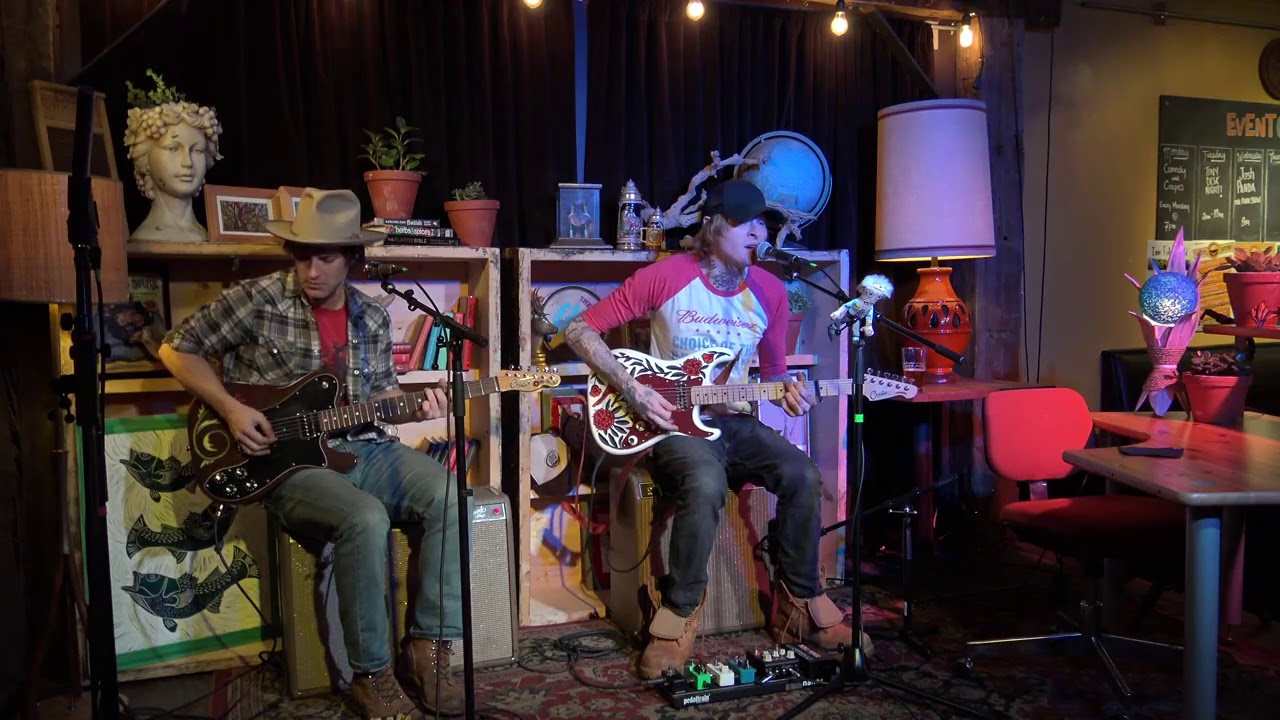 Kelly Ravin & Lowell Thompson | LITTLE GIRL - YouTube