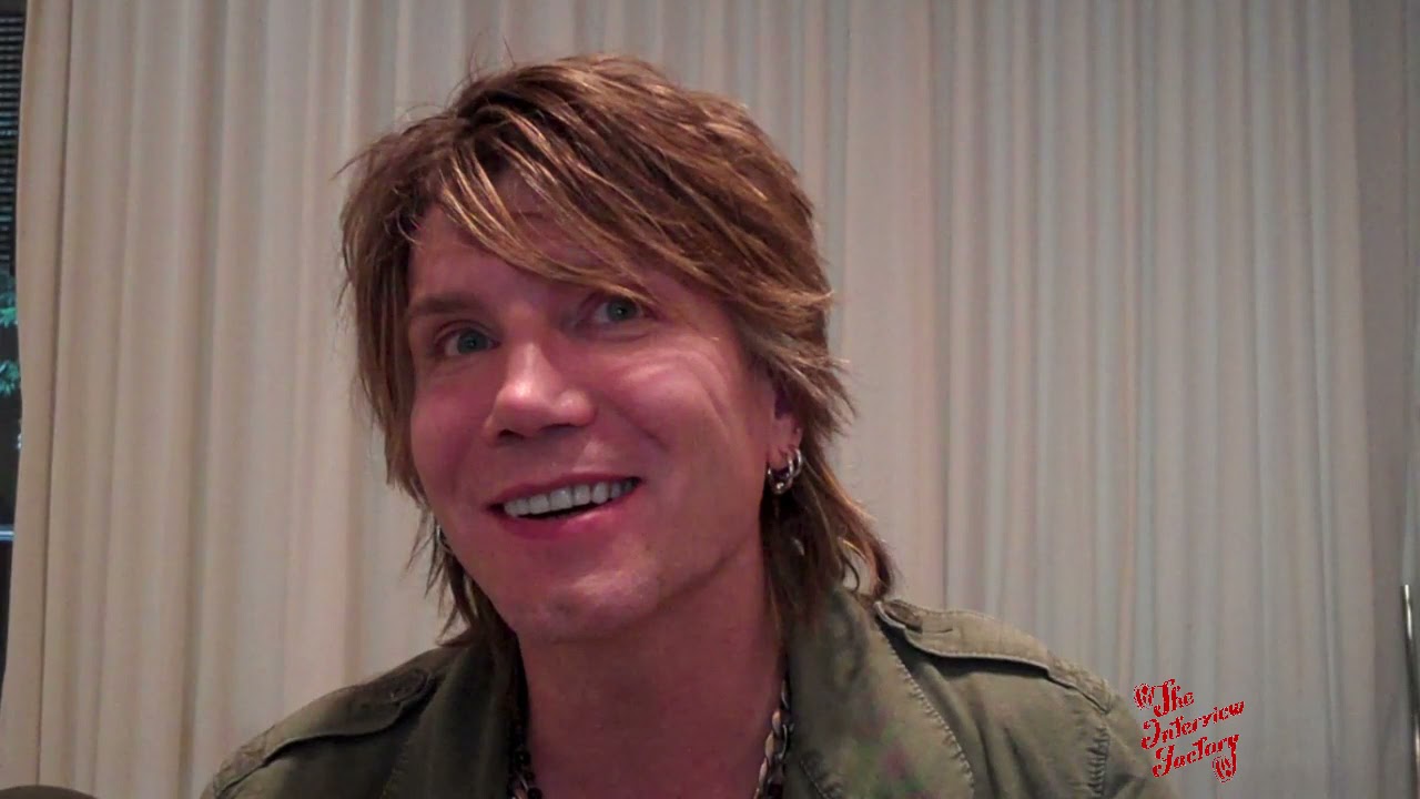 Goo Goo Dolls Johnny Rzeznik on becoming the lead singer of the band ...