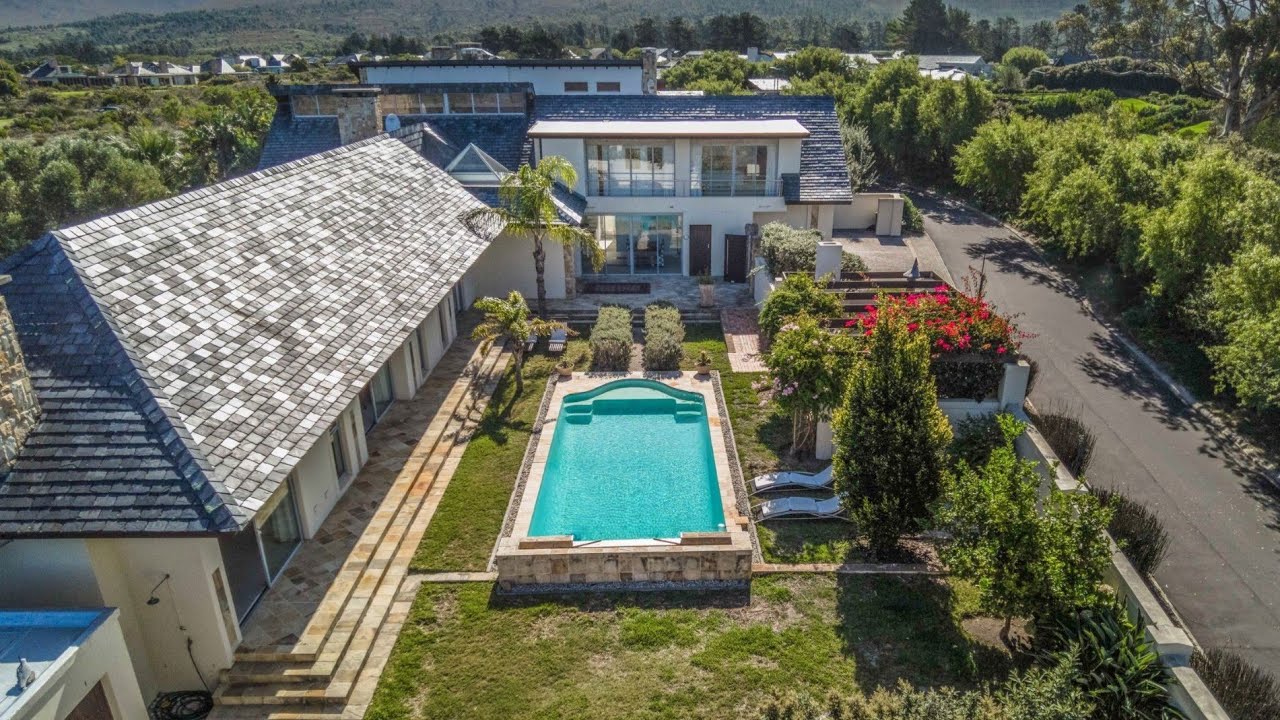 4 bedroom golf estate house for sale in Arabella Country Estate | Pam ...
