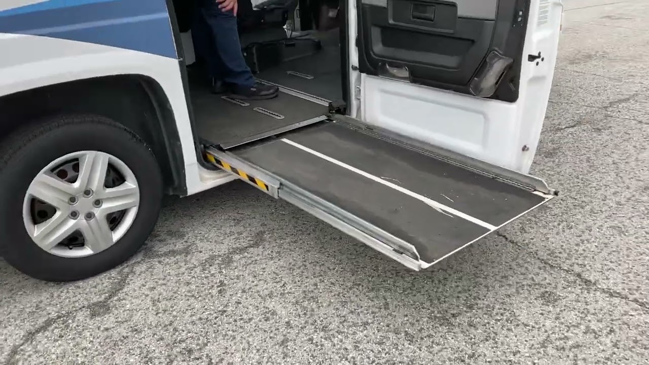GovDeals: 2016 Mobility Ventures MV1 (Wheelchair Ramp Van) - YouTube