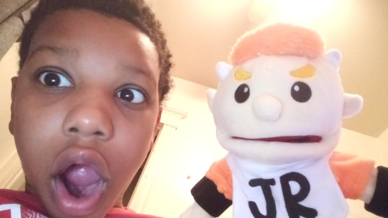 I get a new puppet - YouTube