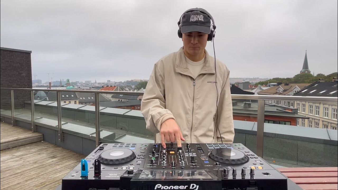 Melodic House & Techno Mix - YouTube